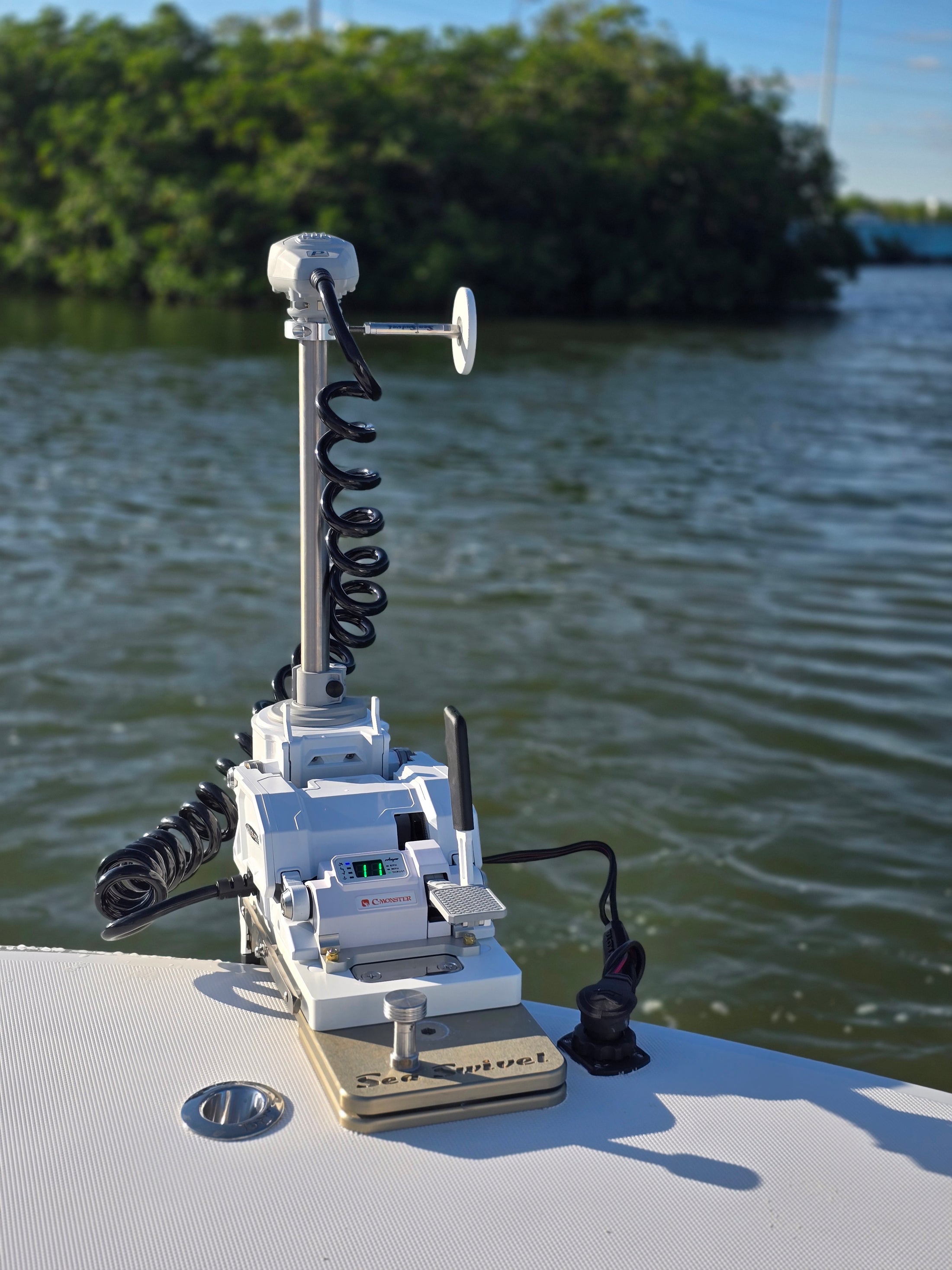 Mag Mount Trolling Motor Support Arm | Magnetic Stabilizer - Sea Swivel