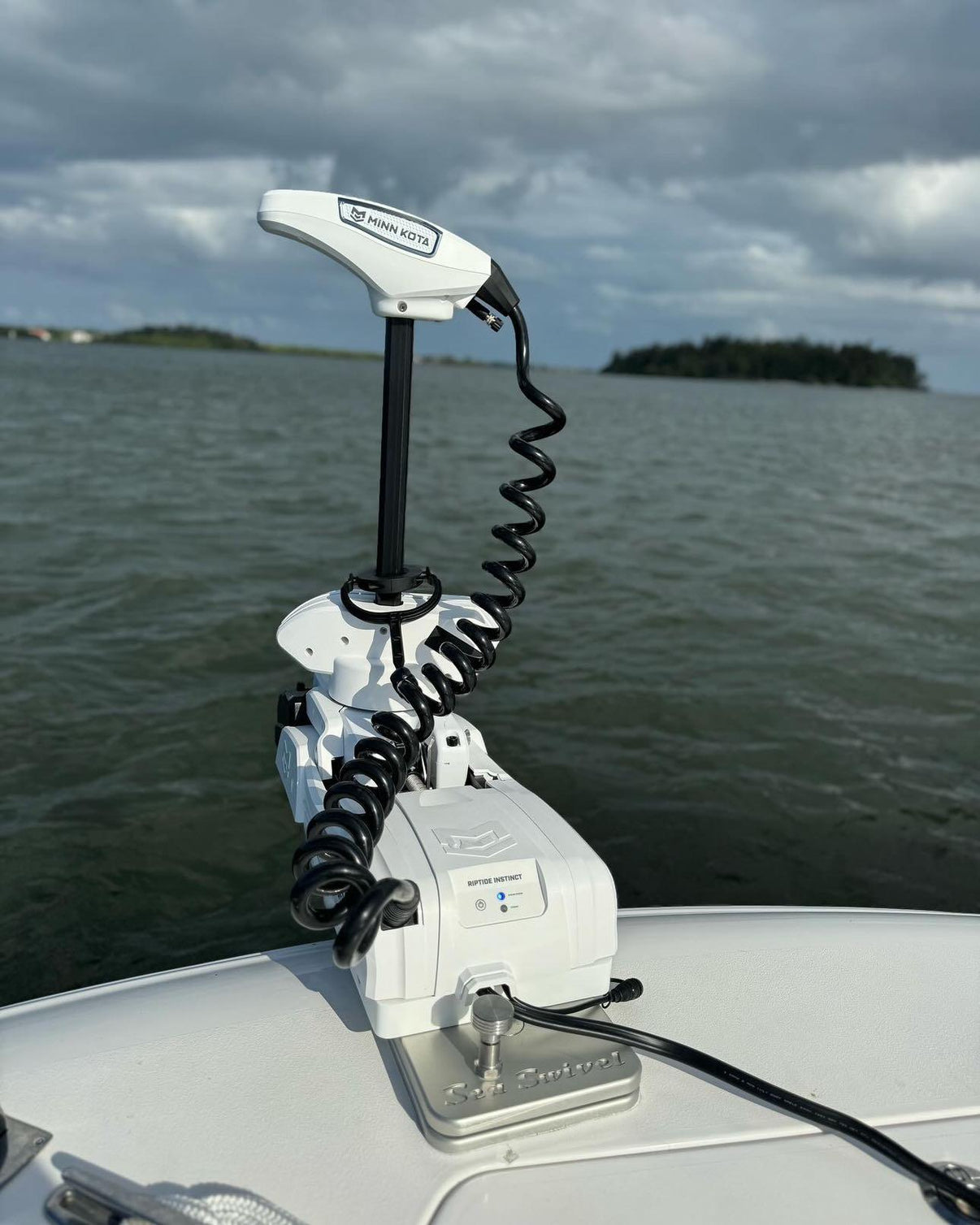 Sea Swivel Trolling Motor Mount | Pivoting Bracket for Boats - Sea Swivel